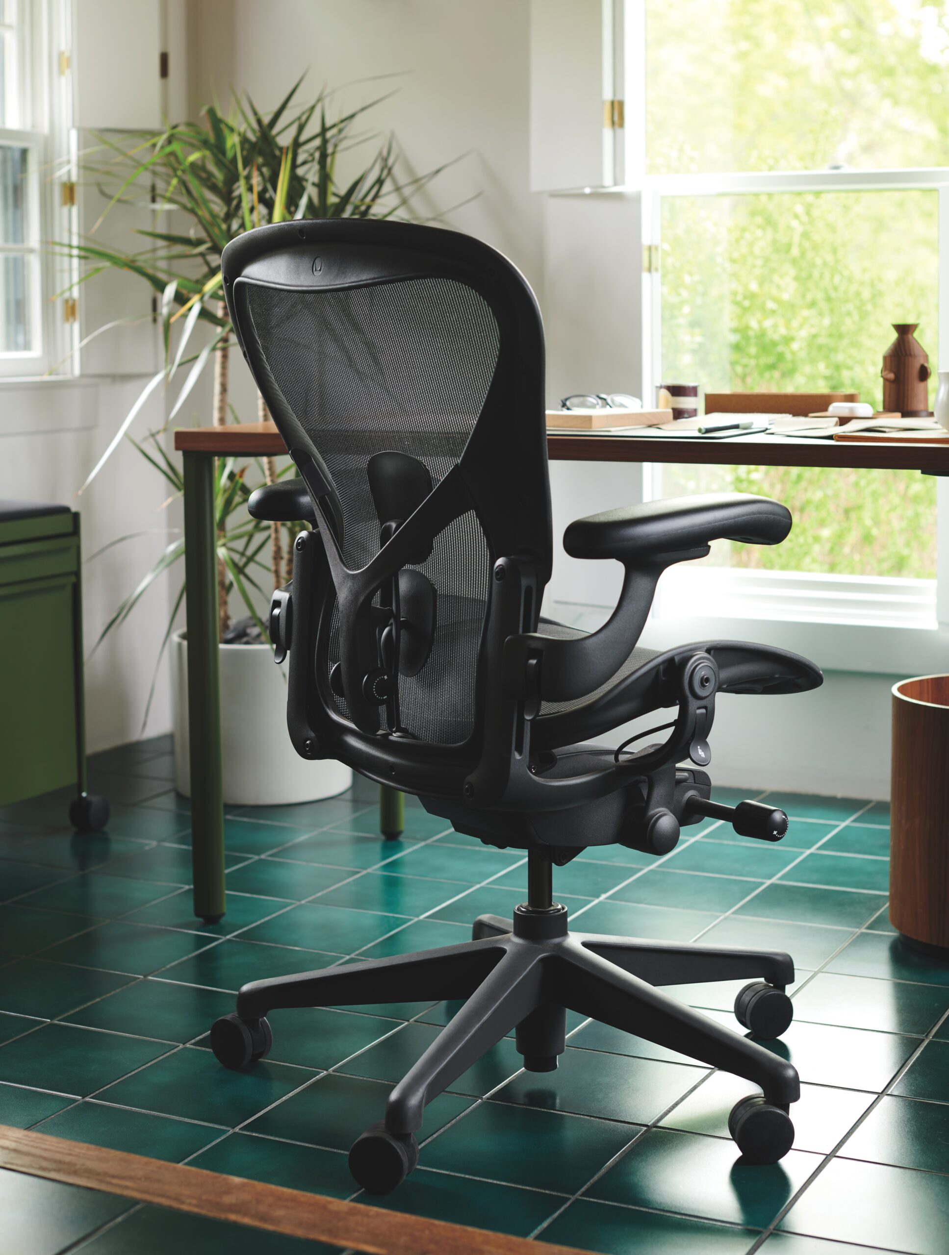 Herman Miller Aeron Size B Office Chair - Office Chairs UK