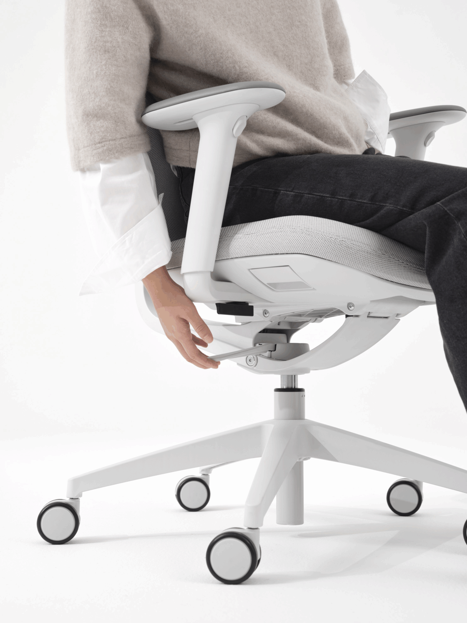 Senator FreeFlow Ergonomic Office Chair - Office Chairs UK